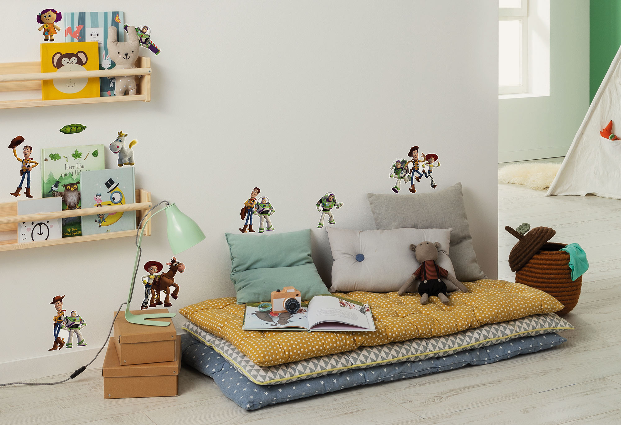 Disney and Pixar Toy Story Buddies - Toy Story Wall Stickers | Komar®